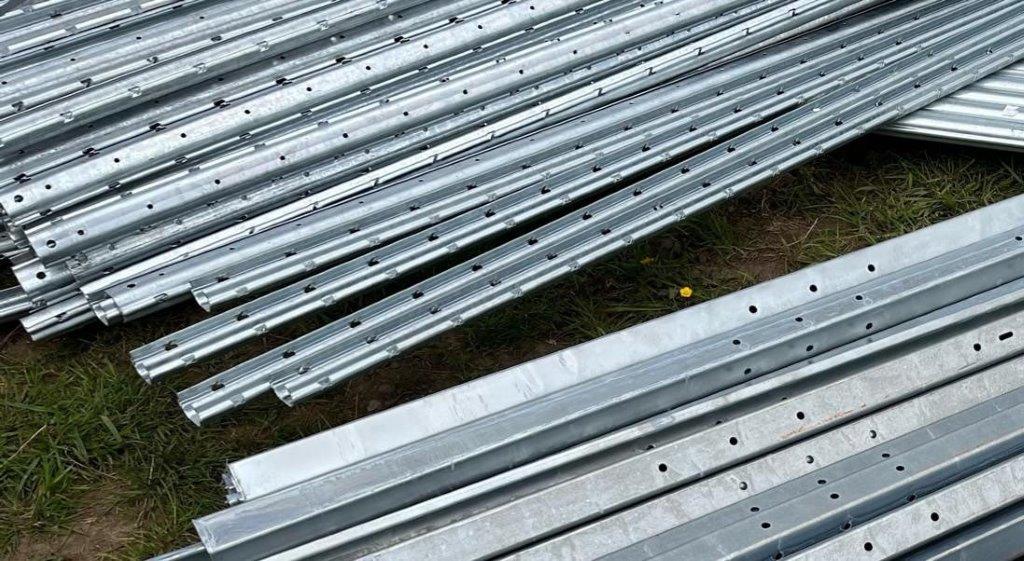 Viticultural accessories - trellising